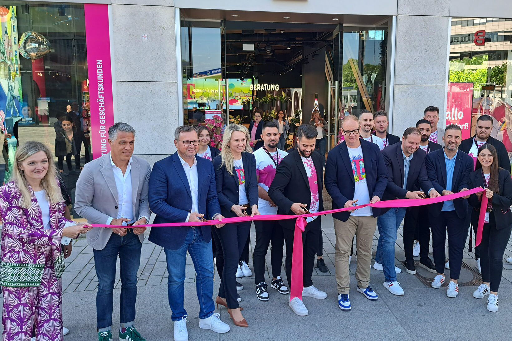 Opening: Telekom Flagship Store Düsseldorf